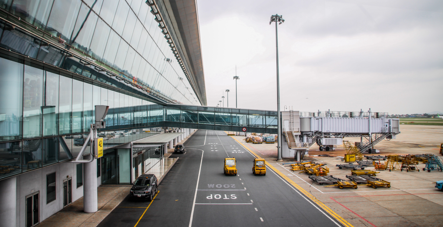 Delta Comfort+ vs First Class: Compare Seat Upgrades - BoardingArea