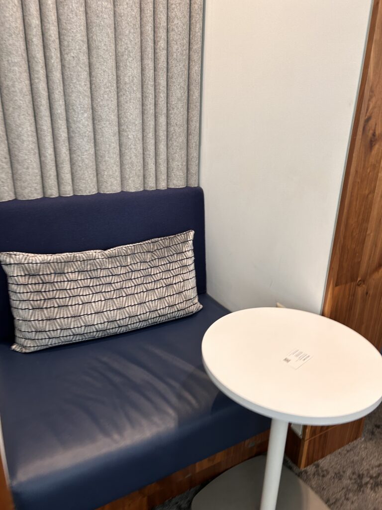 Lounge Review: American Express Centurion Lounge – New York LaGuardia ...