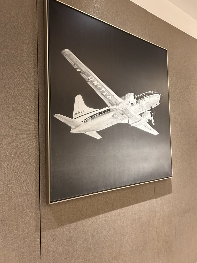 Lounge Review: United Club - Boston Logan (BOS) - BoardingArea