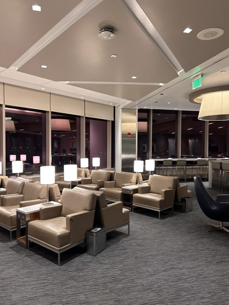 Lounge Review: United Club - Boston Logan (BOS) - BoardingArea