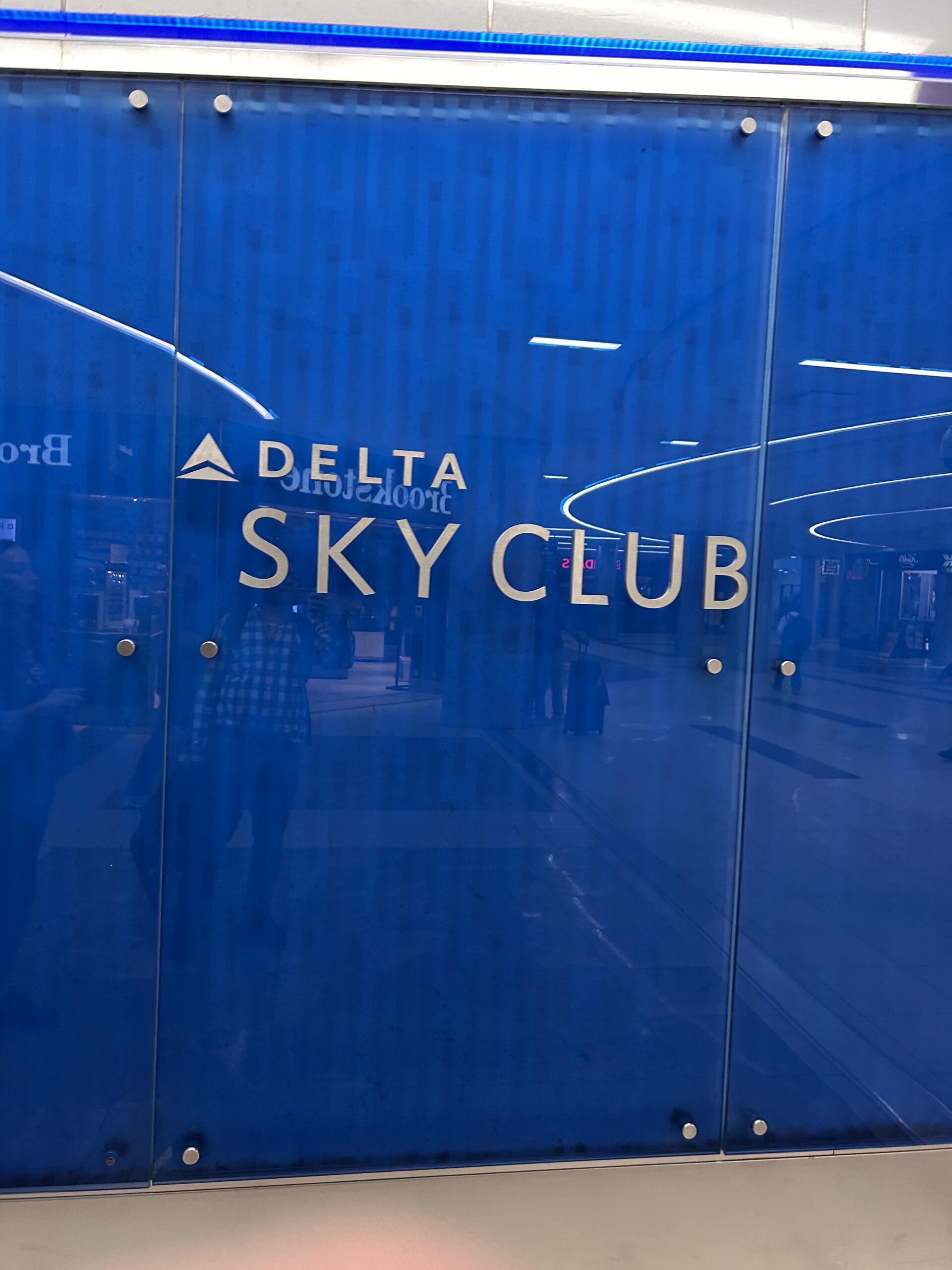Review: Delta Sky Club at Atlanta (ATL), Concourse B - BoardingArea