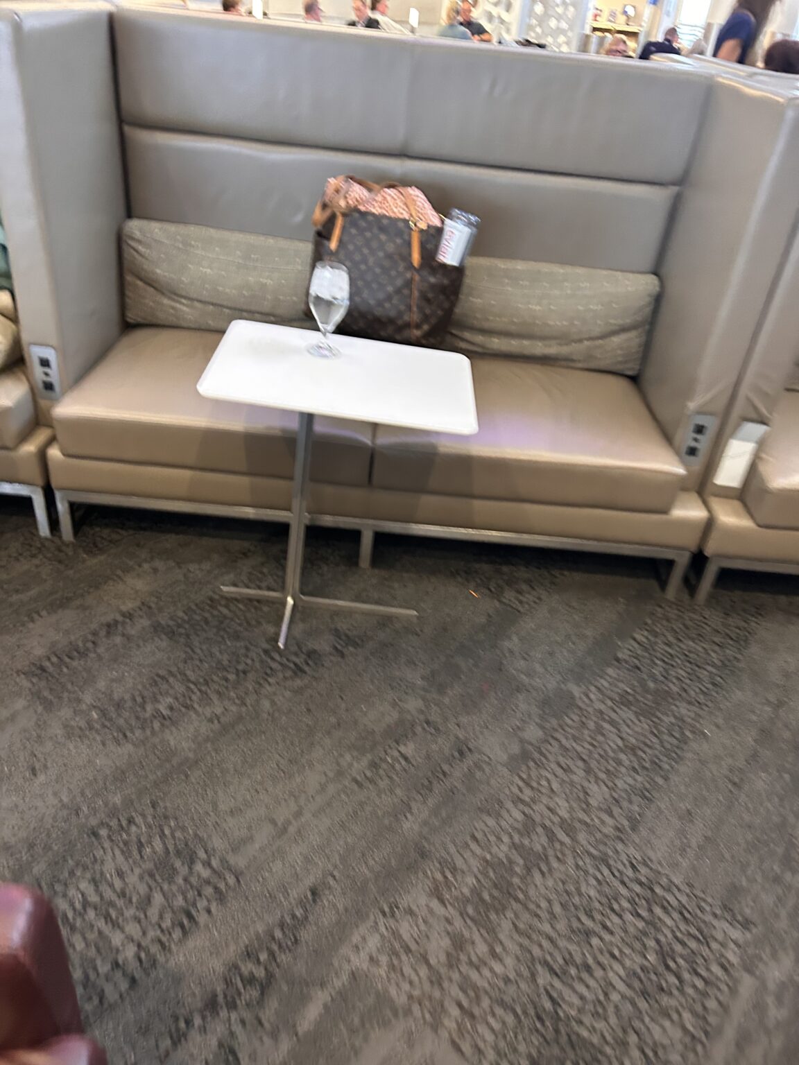 Review: Delta Sky Club at Atlanta (ATL), Concourse B - BoardingArea