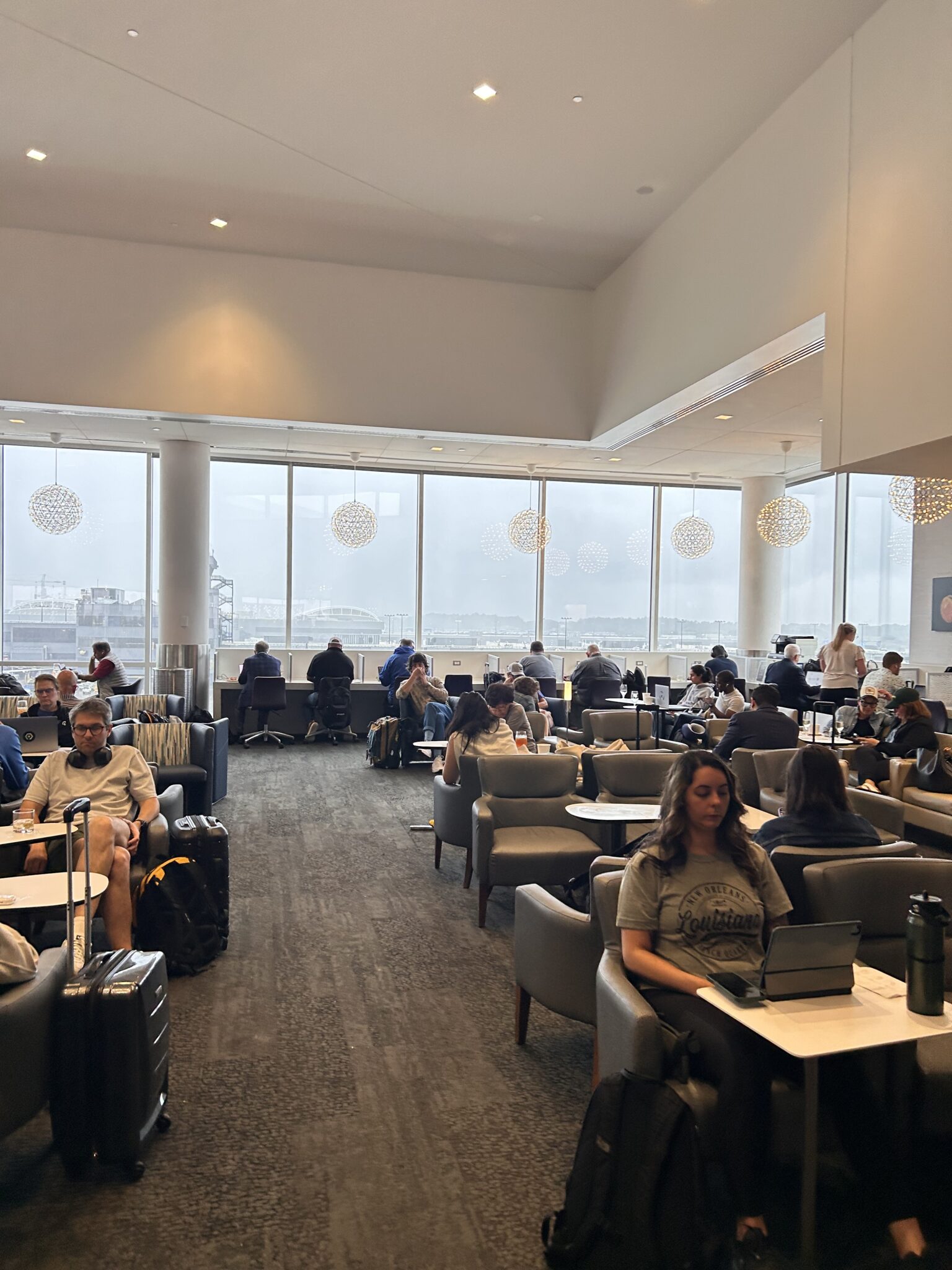 Review: Delta Sky Club at Atlanta (ATL), Concourse B - BoardingArea