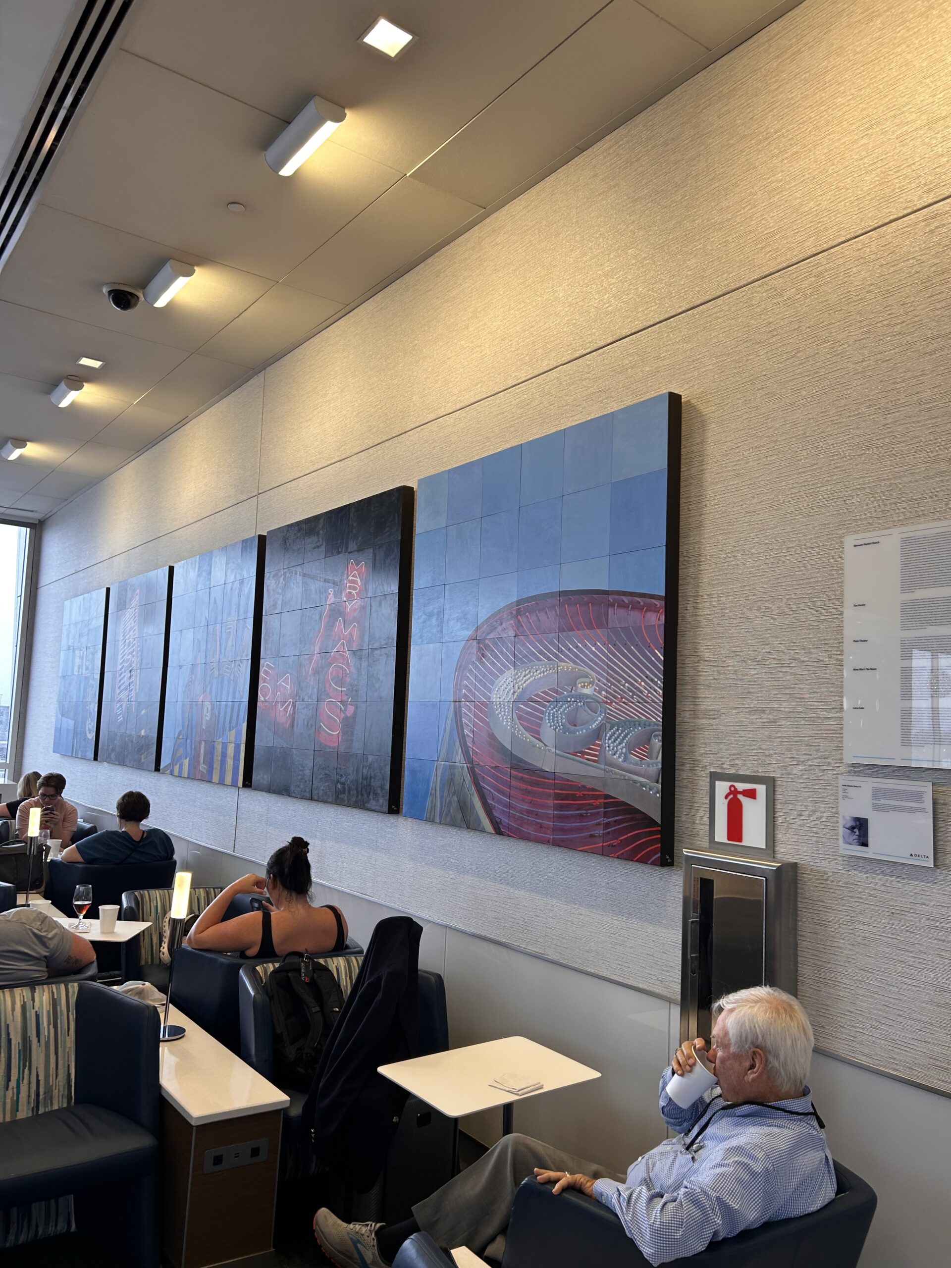 Review: Delta Sky Club at Atlanta (ATL), Concourse B - BoardingArea