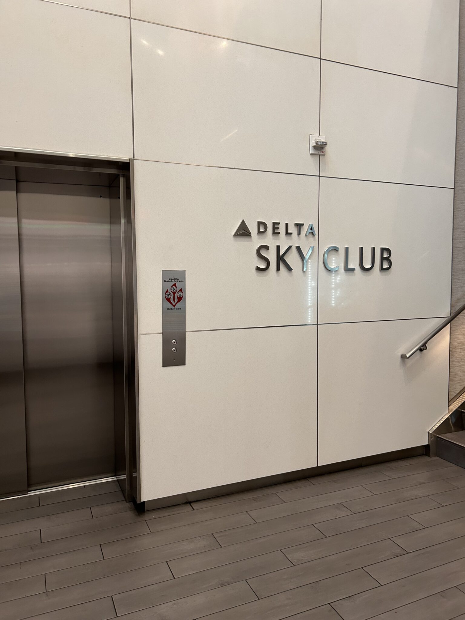 Review: Delta Sky Club at Atlanta (ATL), Concourse B - BoardingArea