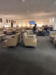 Review: United Club at Washington Dulles Int'l Airport (IAD), D Gates ...