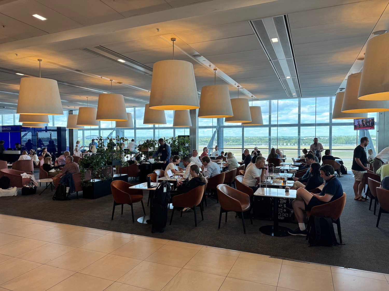 5 Highlights Of Lufthansa's New Allegris Cabin Features - BoardingArea