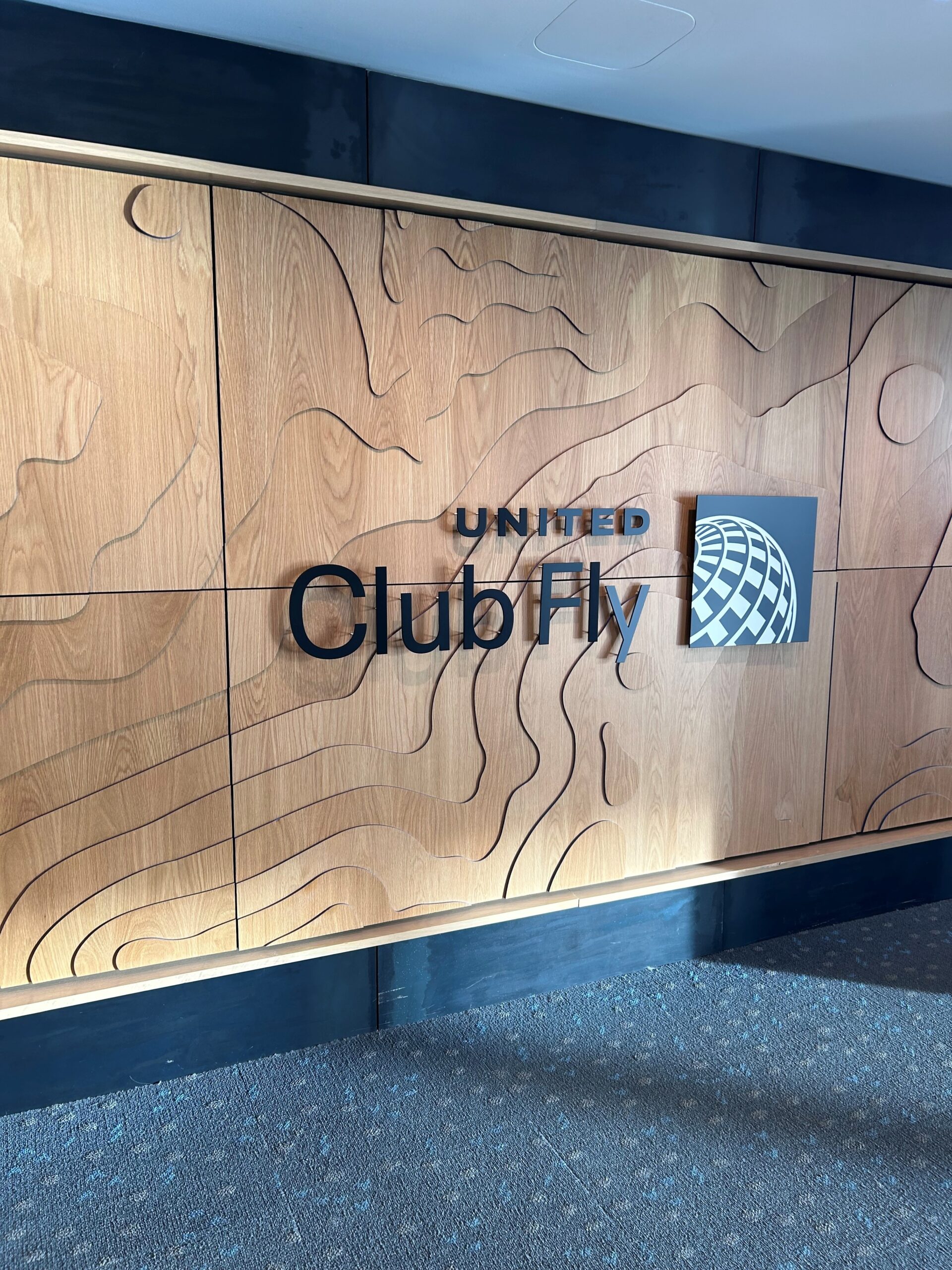 Review: United Club Fly– Denver (DEN), Concourse B (East) - BoardingArea